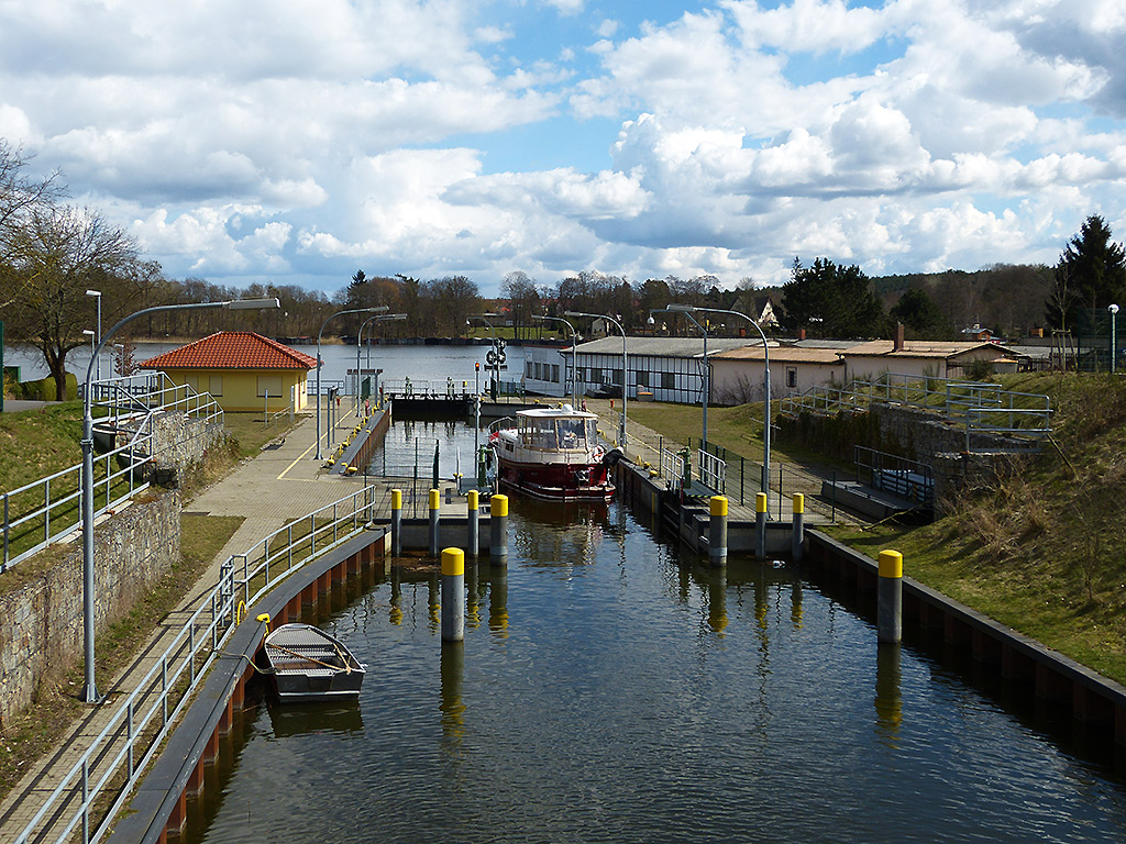 Vorteilhaft: Automatisierte Schleusen im Bootsrevier auch im Winter ...