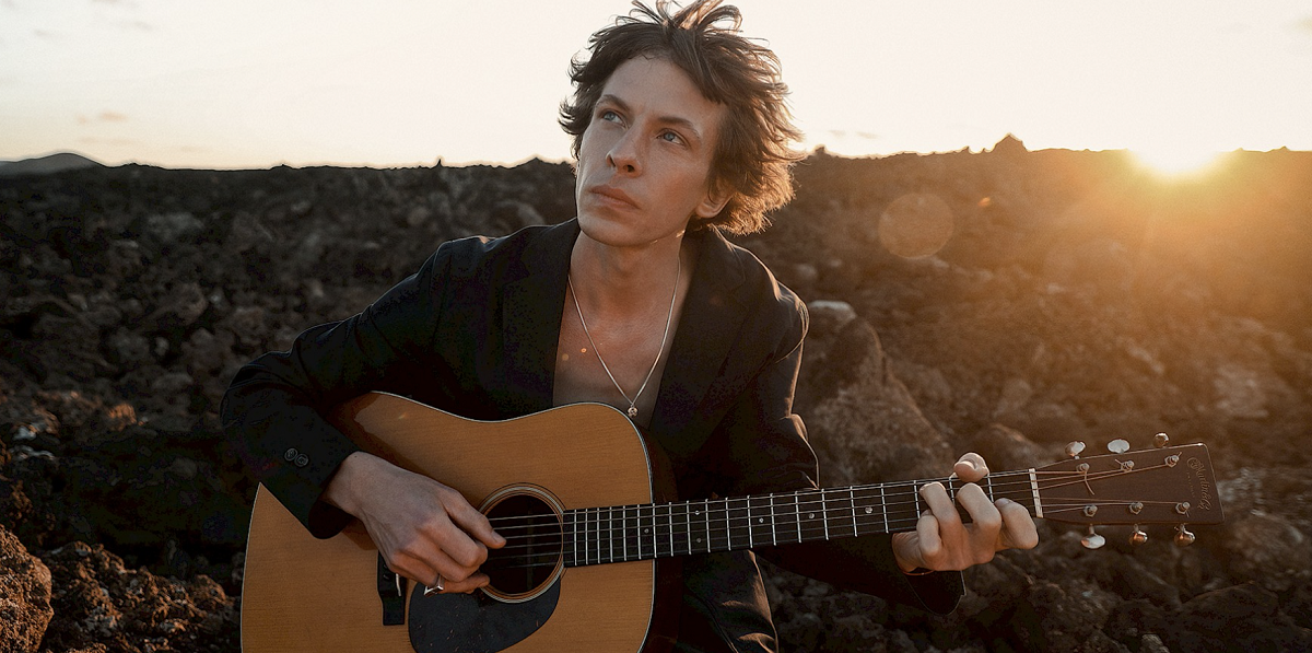 Mit dem Publikum unter einer Glocke: Liedermacher Max Prosa in der ...