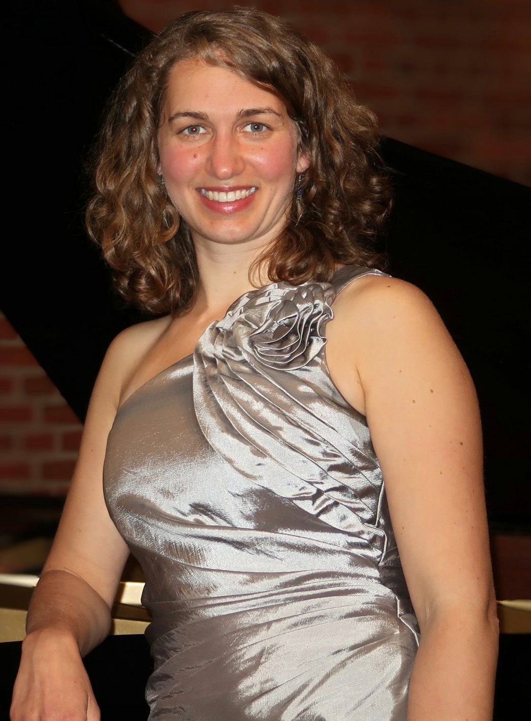 „Küche war gestern“: Liederabend im Neustrelitzer Schliemannsaal mit ...